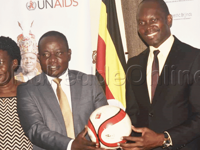 Ssabasajja Kabaka asiimye emipiira gy’ebika bya Baganda okuggulawo ... Ssabasajja Kabaka asiimye emipiira gy’ebika bya Baganda okuggulawo ...